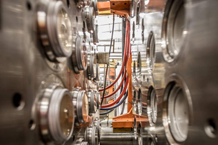 Injection-molded Closure Maker Brings 125 Jobs to Indiana