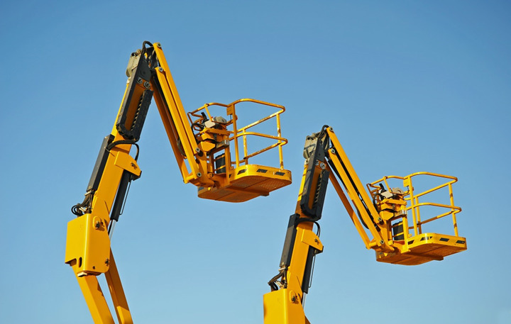 Understanding Pneumatic and Hydraulic Lifts